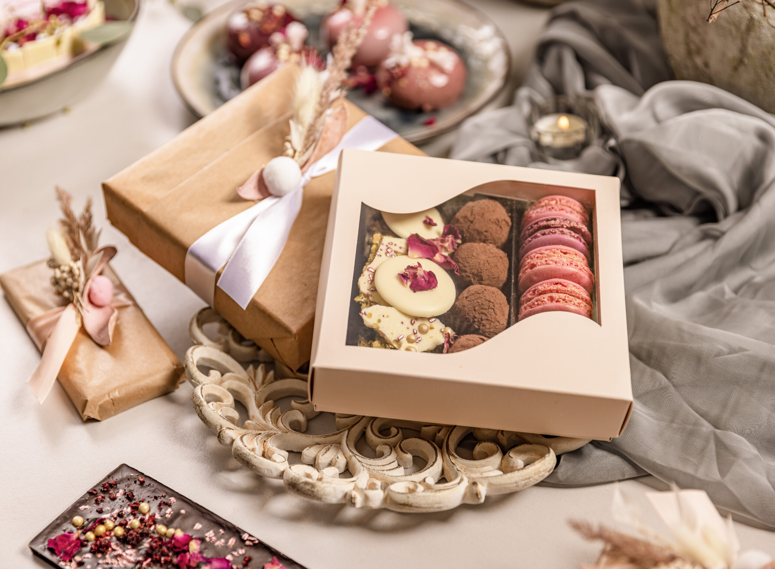 How to Use Custom Treat Boxes to Unwrap Branding Excellence