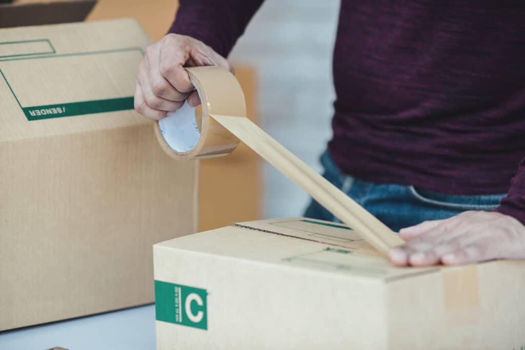 How to choose packaging for fragile items for safe shipping